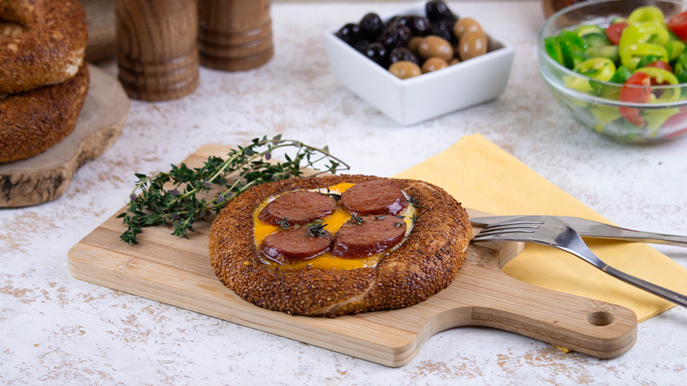 How to Make Simit with Sujuk and Eggs Recipes - Taste of Pinar